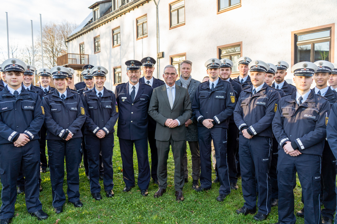 Vereidigungsfeier der Polizei in Wertheim: Baden-Württemberg.de