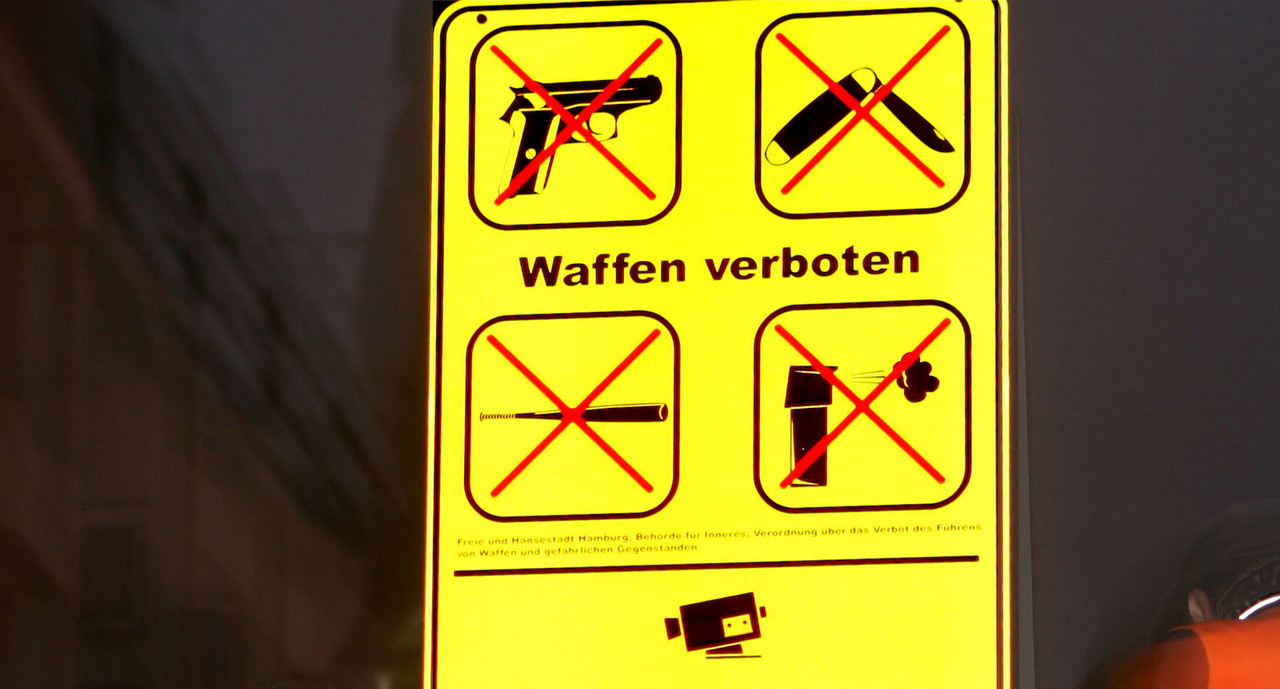 Waffen und Messer künftig im öffentlichen Personennahverkehr verboten ...
